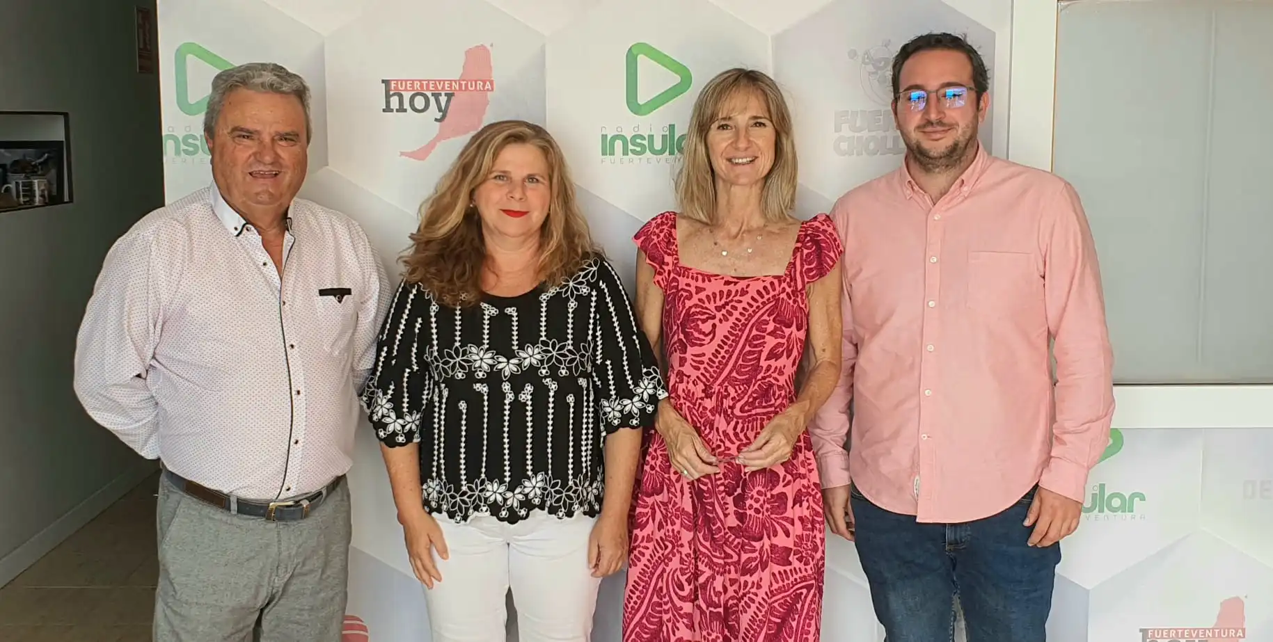 "No se explica cómo CC se ha metido debajo del ala de AMF"